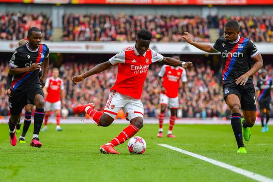 Arsenal Midfielder Bukayo Saka 7 Crosses Editorial Stock Photo - Stock ...
