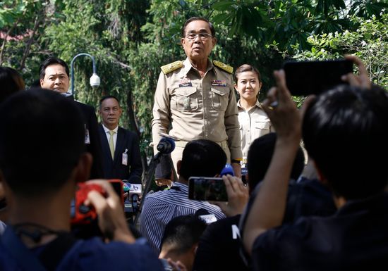 Thai Prime Minister Prayut Chanocha Speaks Editorial Stock Photo ...