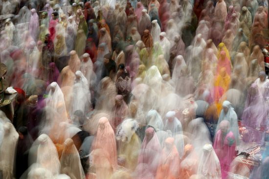 Slow Shutter Speed Image Indonesian Muslims Editorial Stock Photo ...