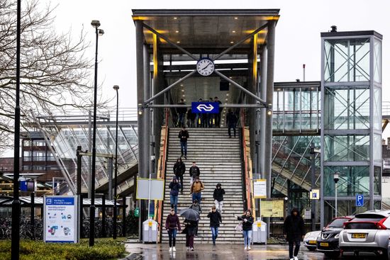 Boxtel Travelers Arrive Sprinter Boxtel Station Editorial Stock Photo ...