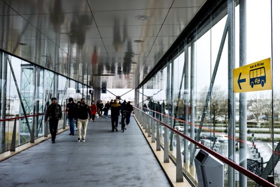 Boxtel Travelers Arrive Sprinter Boxtel Station Editorial Stock Photo ...