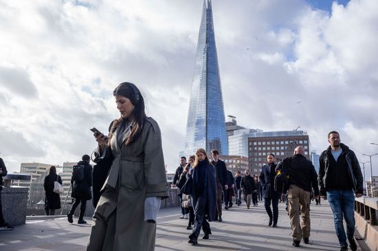 City Workers Walk Over London Bridge Editorial Stock Photo - Stock ...