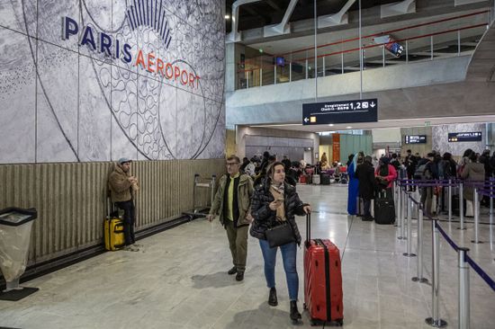 Passengers Terminal 1 Paris Cdg Airport Editorial Stock Photo - Stock ...