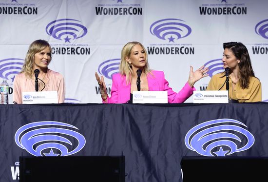 Kim Dickens Jenna Elfman Christine Evangelista Editorial Stock Photo ...