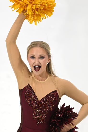 Minnesota Gopher Cheer Team Performs Between Editorial Stock Photo ...