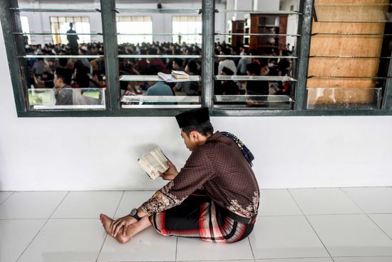 Muslim Student Reads Koran During Koran Editorial Stock Photo - Stock ...