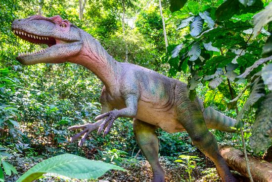 Lifesize Reproduction Dinosaur Located Amid Forest Editorial Stock ...
