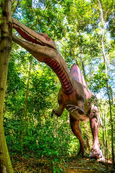 Lifesize Reproduction Dinosaur Located Amid Forest Editorial Stock ...