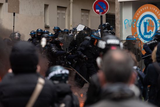 Riot Police Charging Through Crowd Clashes Editorial Stock Photo ...