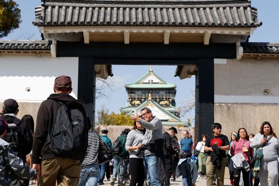 People Gather Osaka Castle Parks Nishinomaru Editorial Stock Photo ...