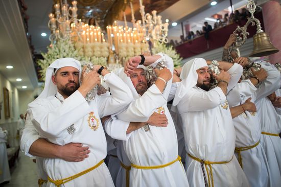 Penitents Rocio Brotherhood Seen Carrying Throne Editorial Stock Photo ...