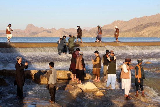 People Visit Dahla Dam Kandahar Afghanistan Editorial Stock Photo ...