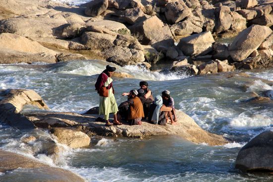 People Visit Dahla Dam Kandahar Afghanistan Editorial Stock Photo ...