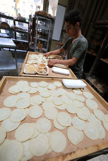 Egyptian Baker Prepares Qatayef Traditional Pastry Editorial Stock ...