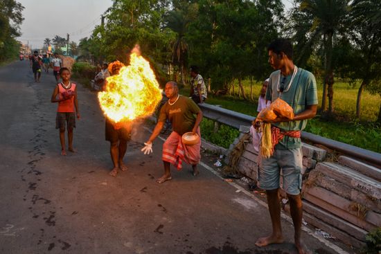 Devotees Seen Throwing Flames Prayer Offering Editorial Stock Photo ...