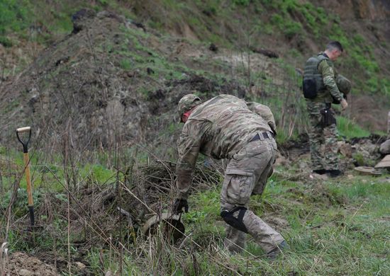 Ukrainian Sappers Prepare Site Controlled Detonation Editorial Stock ...