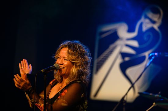 Singer Christine Tambakis Performs Matt Schofield Editorial Stock Photo ...