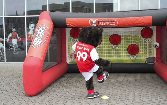 Rotherham United Mascot Miller Bear Editorial Stock Photo - Stock Image ...