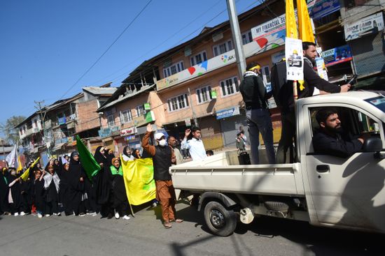 Residents Magam Area Central Kashmir Gather Editorial Stock Photo ...