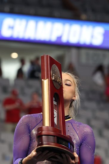 Olivia Dunne Lsu Poses Her Teams Editorial Stock Photo - Stock Image ...