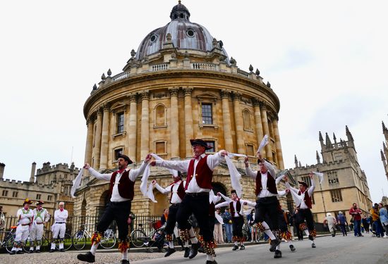 Victory Morris Dance Radcliffe Camera Morris Editorial Stock Photo ...