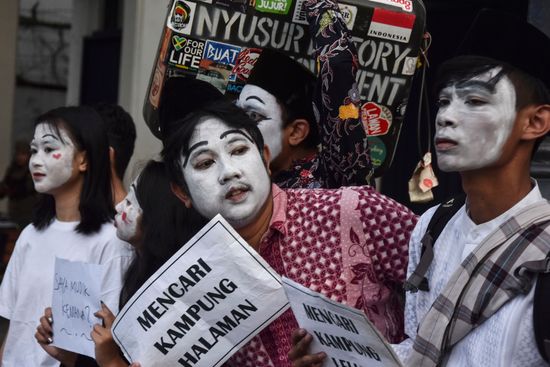 Number Indonesian Mime Artists Imajimimethheatre Indonesia Editorial ...