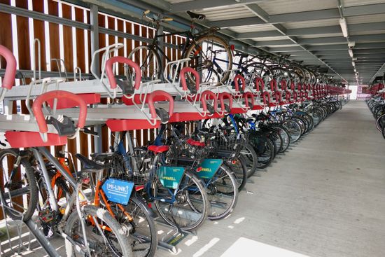 Full Bike Racks Didcot Parkway All Editorial Stock Photo - Stock Image ...