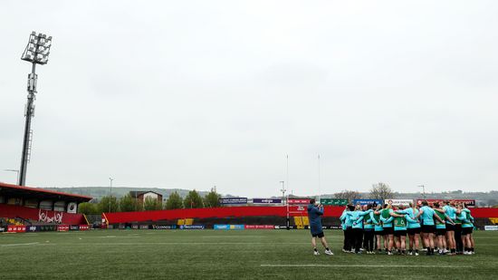 View Team Huddle During Captains Run Editorial Stock Photo - Stock ...