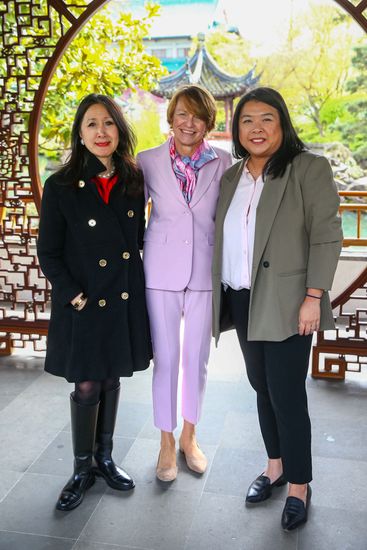 Left Carol Lee President Vancouver Chinatown Editorial Stock Photo ...