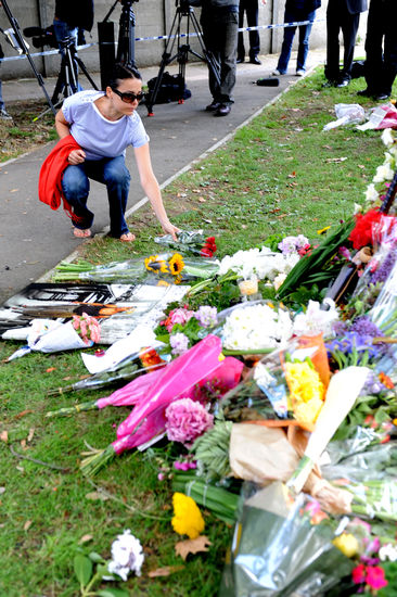 Fans Outside Amy Winehouses Home Editorial Stock Photo - Stock Image ...