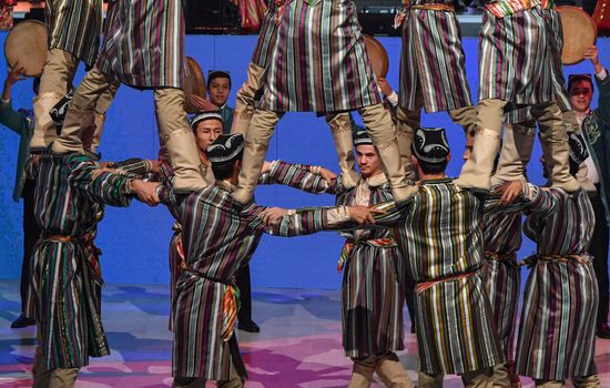 Actors National Uzbek Dresses Perform During Editorial Stock Photo ...