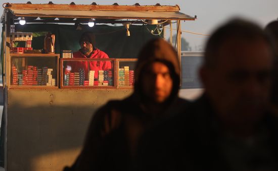 Palestinian Workers Cross Tayba Check Point Editorial Stock Photo ...