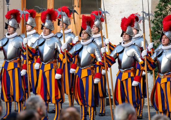 Pontifical Swiss Guards Attend Swearingin Ceremony Editorial Stock ...