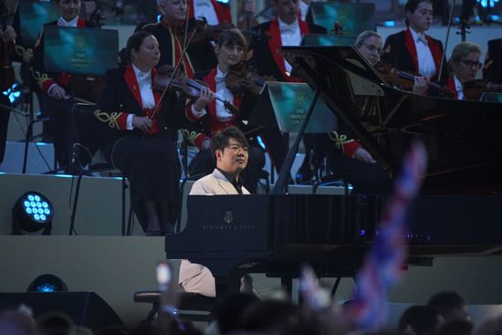 Yang Yang Performing Coronation Concert Held Editorial Stock Photo ...