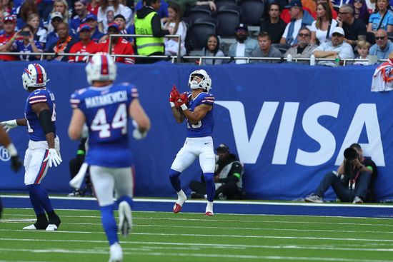Fair Catch Called By Buffalo Bills Editorial Stock Photo - Stock Image ...
