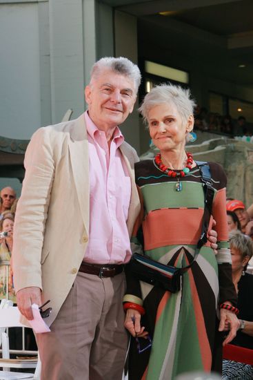 Richard Benjamin Wife Paula Prentiss Hand Editorial Stock Photo - Stock ...