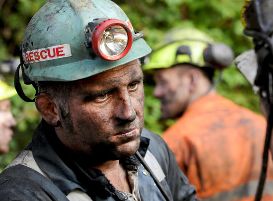 Emergency Services Tareni Gleision Colliery Editorial Stock Photo ...