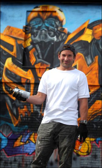 Jxc Josh Colwell Giant Transformers Mural Editorial Stock Photo - Stock ...