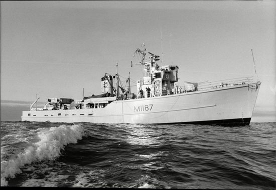 Hms Upton On Fisheries Protection Patrol Editorial Stock Photo - Stock ...