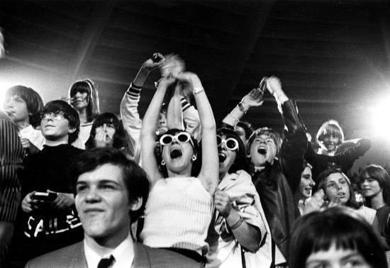 Screaming Beatles Fans - Foto de stock de contenido editorial: imagen ...