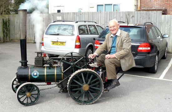 Edwin Shackleton Riding Miniature Traction Engine Editorial Stock Photo ...