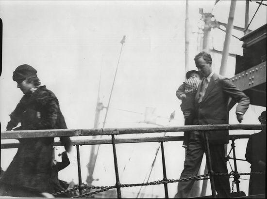 Charles Lindberg Family Depart Ss American Editorial Stock Photo ...