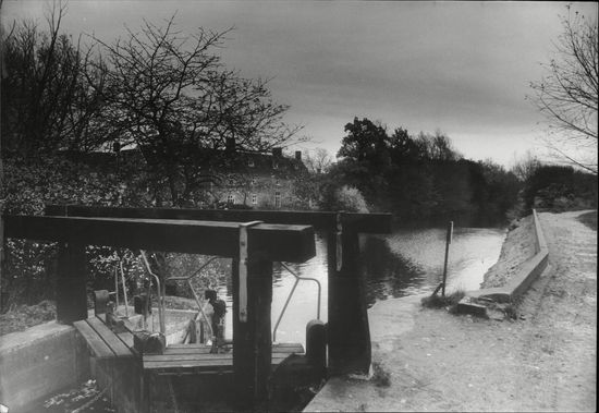 Flatford Lock Mill Editorial Stock Photo - Stock Image | Shutterstock