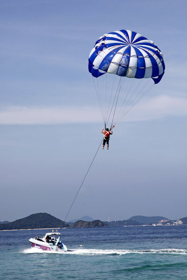 Tourists Enjoying Sport Activities Parasailing Speedboat Editorial ...