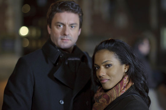 Freema Agyeman Alesha Phillips Dominic Rowan Redaktionelles Stockfoto ...
