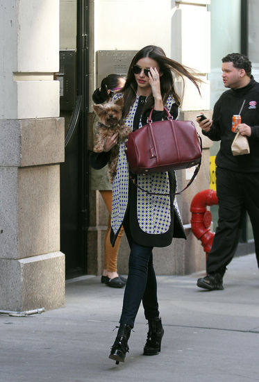 Miranda Kerr Dog Frankie Editorial Stock Photo - Stock Image | Shutterstock