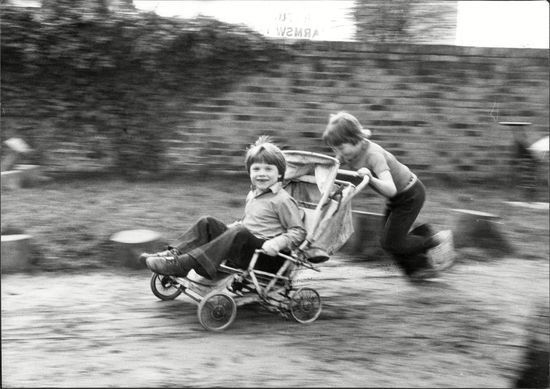 Children Play 1970s Children Playing Old - Foto de stock de contenido ...