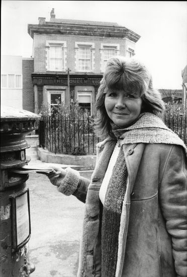 Author Jilly Cooper Outside Queen Victoria Editorial Stock Photo ...
