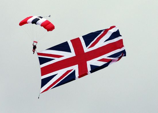 Red Devils Parachute Display Team Giant Editorial Stock Photo - Stock ...