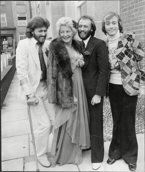 "Robin Gibb Barry Gibb Maurice Gibb" - Ảnh báo chí có sẵn - Ảnh có sẵn ...